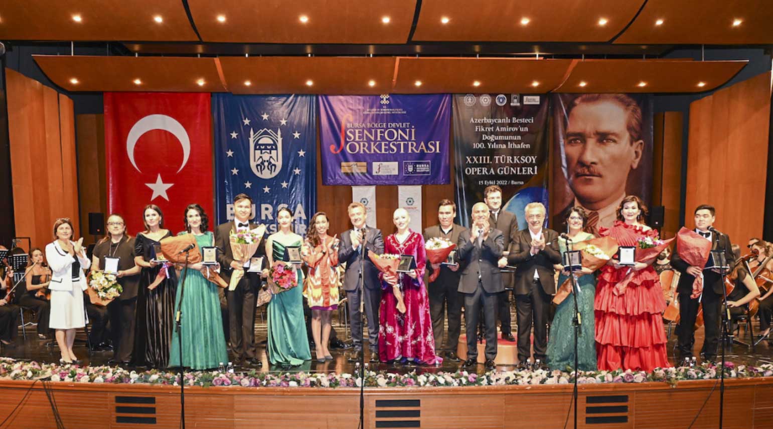 Operas of the Turkic World performed in Izmir - TuraNews
