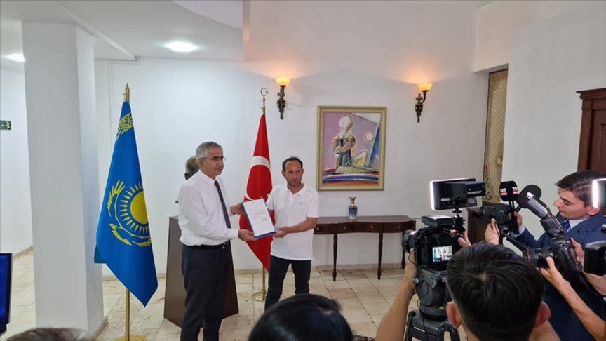 Turkish citizen Sukur Gunay awarded for saving three children and a ...