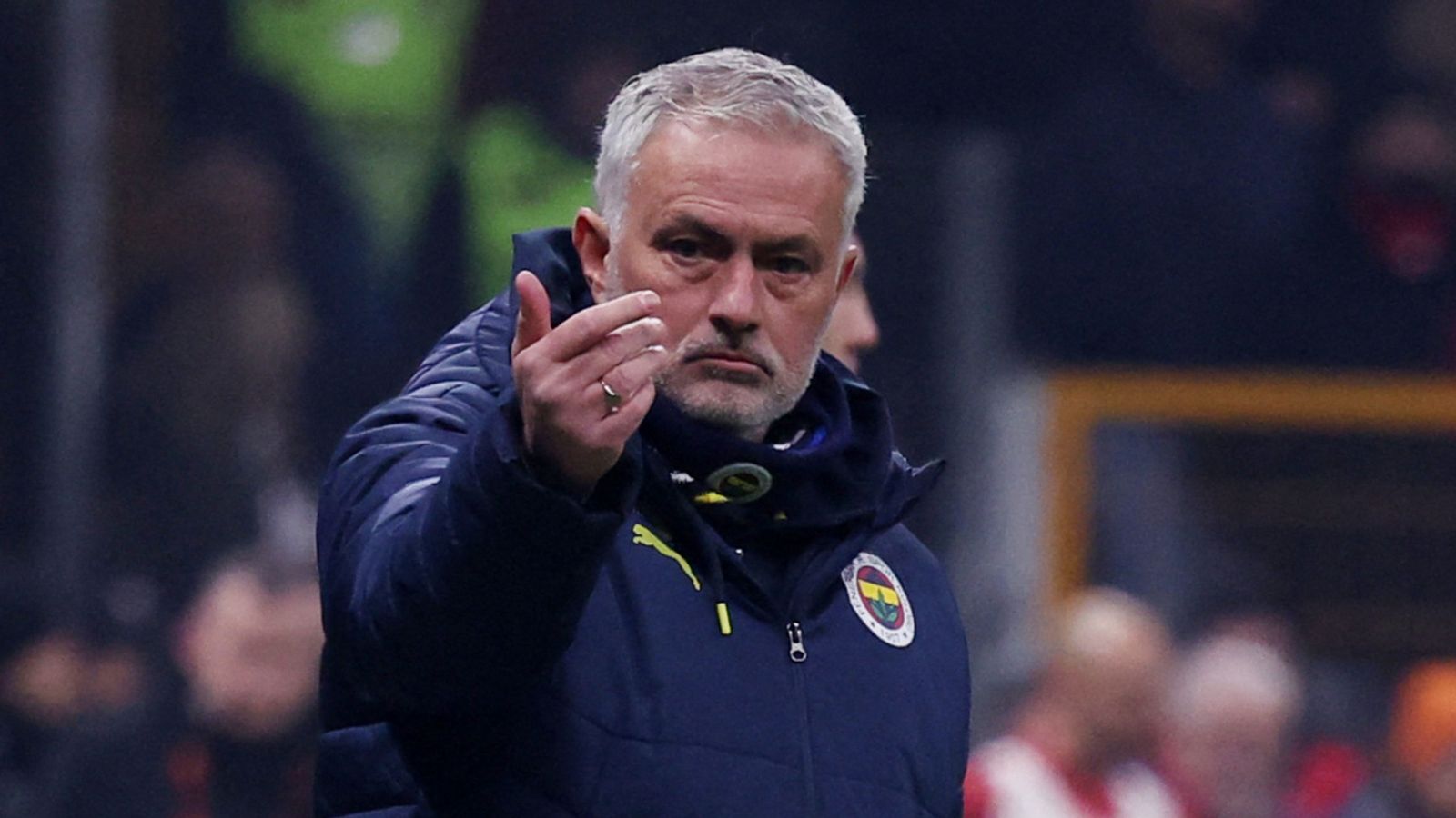 José Mourinho Plans to Sue Galatasaray Over Racism Allegations - TuraNews
